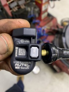 TPMS: UNLOCKING THE BENEFITS OF TIRE PRESSURE SENSOR TECHNOLOGY - LEARN ...