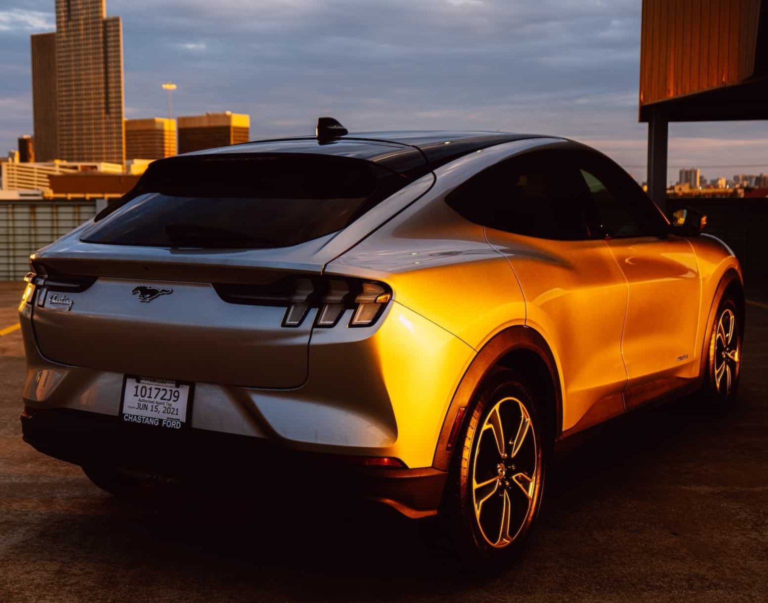 How to Reset and Diagnose the Ford Mustang Mach-E Low Tire Pressure ...