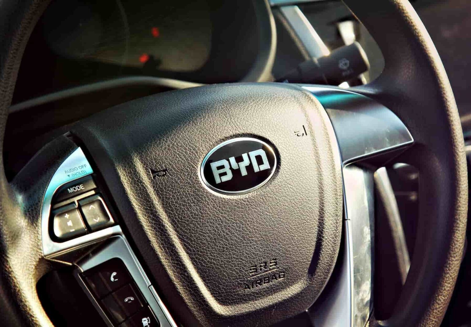 How to Reset and Diagnose the BYD Atto 3 Low Tire Pressure Light ...