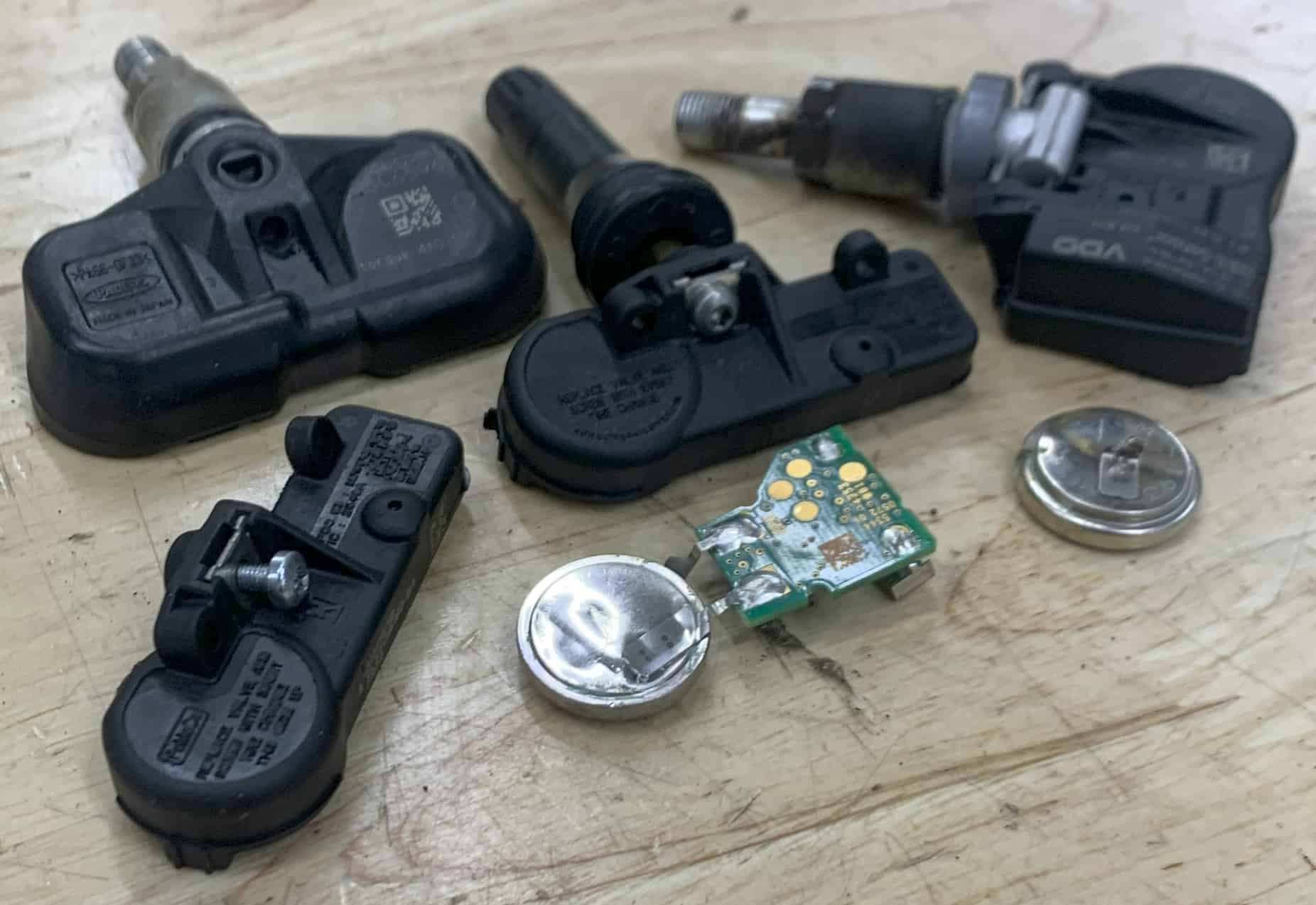 Diagnose and Reset Genesis GV80 Low Tire Pressure Light - LEARN ABOUT TPMS