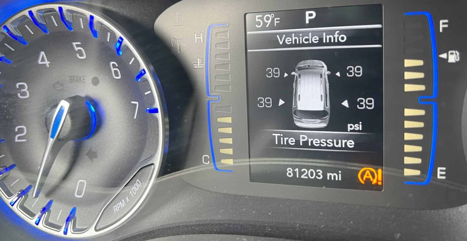 How to Troubleshoot and Reset Your Infiniti Low Tire Pressure Light - LEARN ABOUT TPMS
